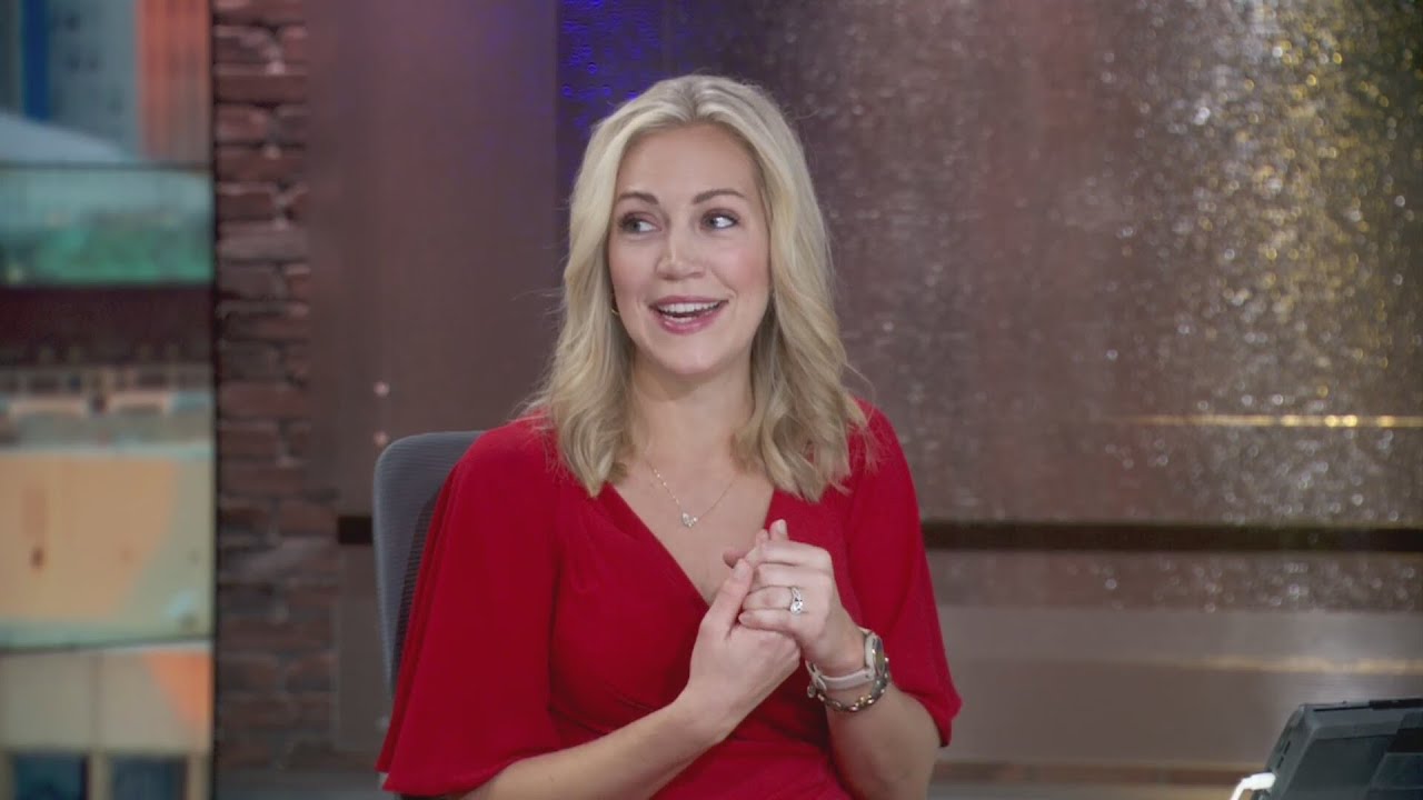 Abby Eden announces her 4th baby is on the way - YouTube