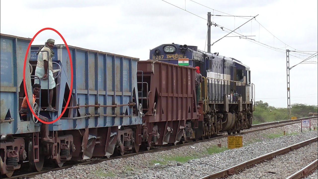 The Unique Locomotive WDM 3F Chugging Sounds | Indian Railways - YouTube