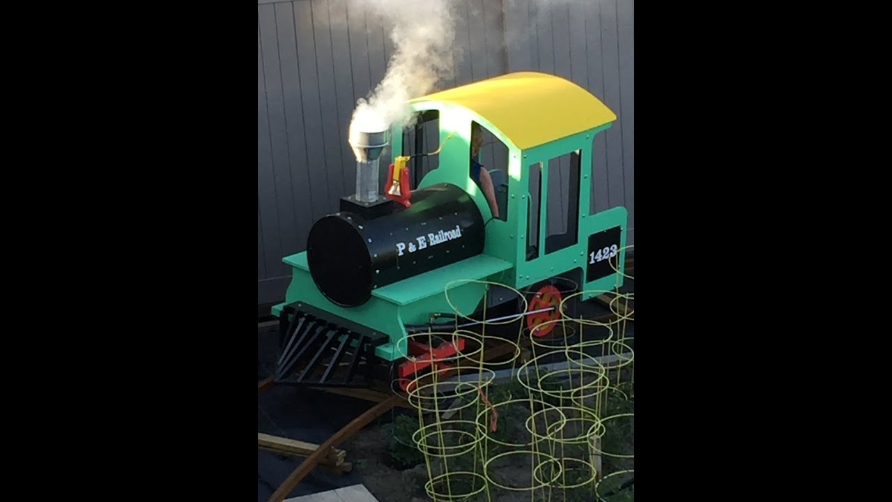 The BACKYARD TRAIN Slideshow - YouTube