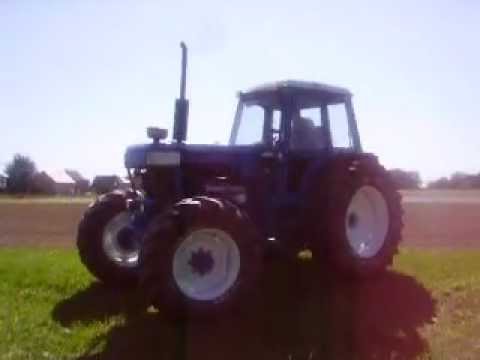 ford 8200 klaar voor de trekkertrek - YouTube