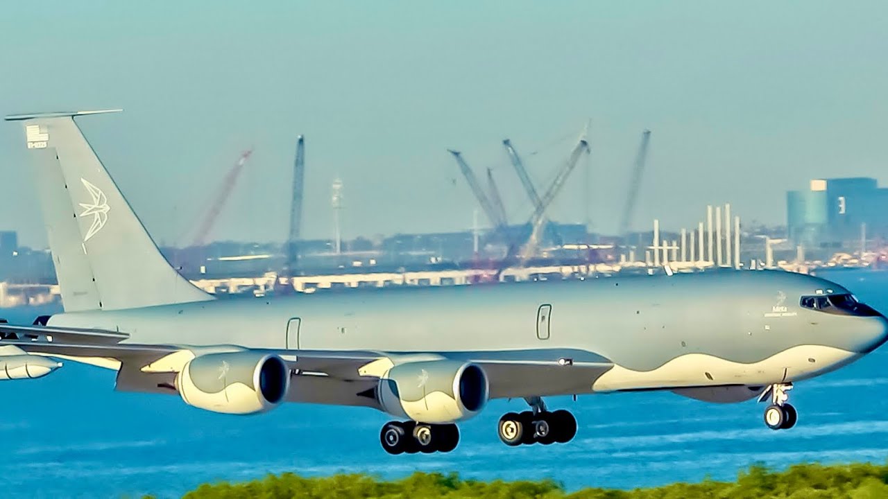 Wild Crazy KC135 767 Mini Tr Holer MD11 Spotting TPA - YouTube