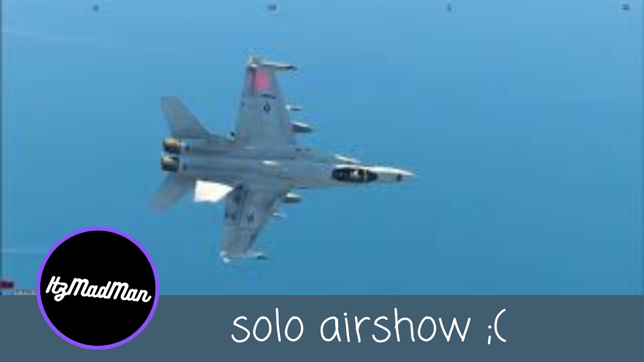 my solo airshow at FiveM flight simulator - YouTube