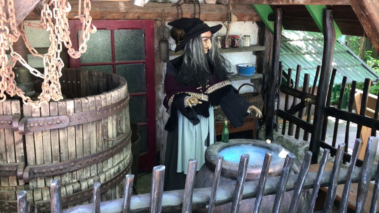 Great Robotic WITCH - Family Park Austria - YouTube