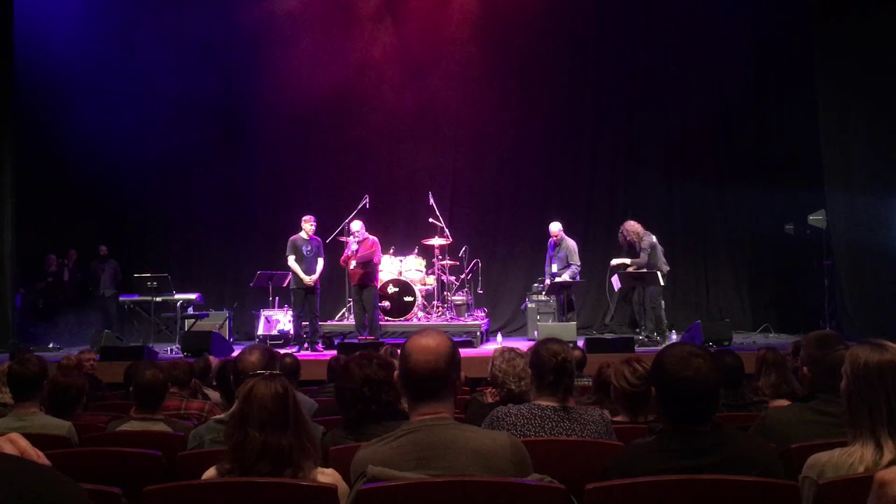 Paul DeLong receives special award at Drum Fest International Ralph ...