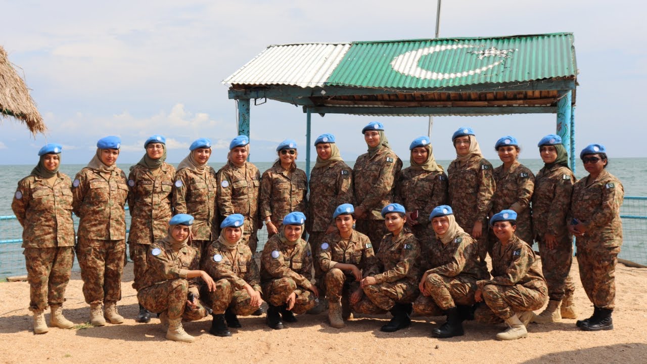 Shaheen Squad Parade | Pakistan Army | ISPR - YouTube