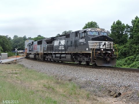 HD: NS 9922 leads NS Train 24E in Douglasville, GA - YouTube