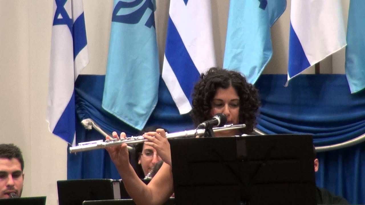 Bouree J. S. Bach (arrangment for flute) - YouTube