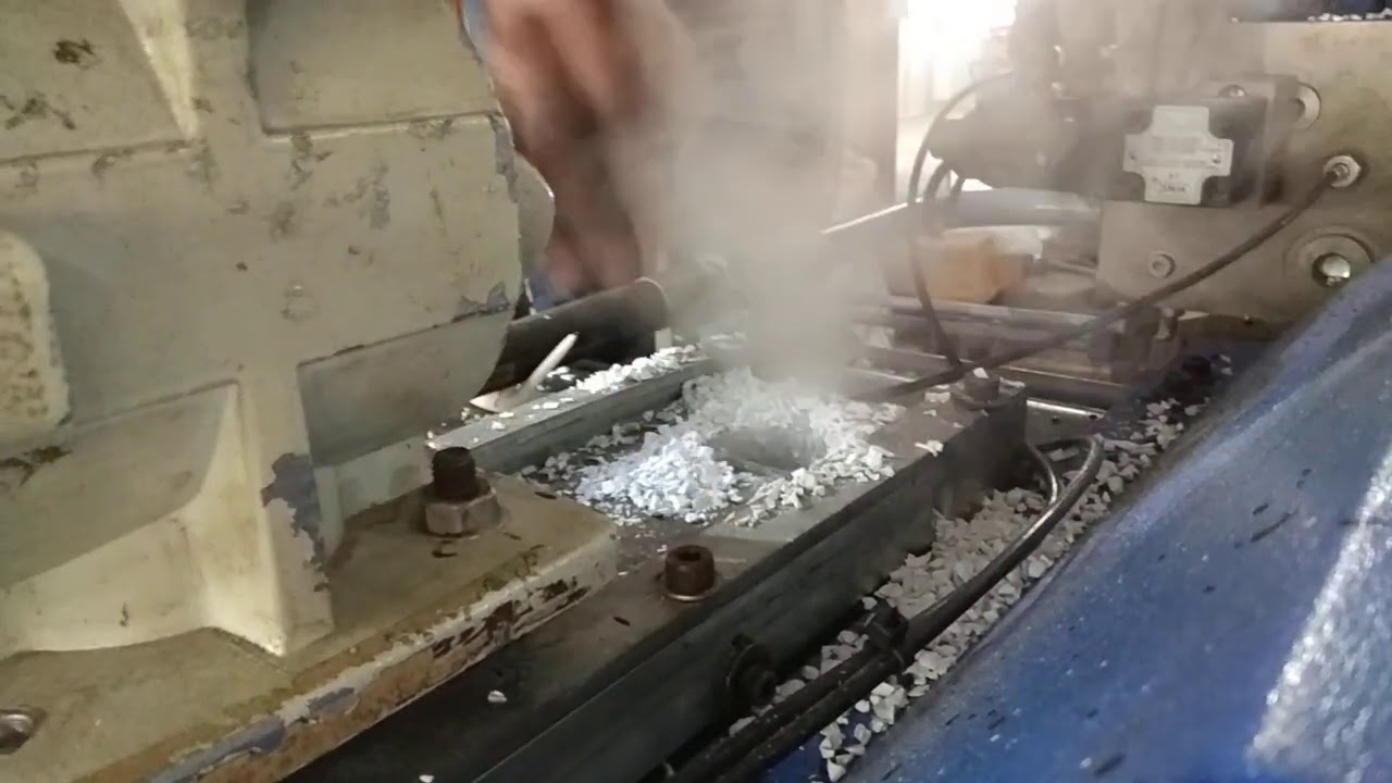 How to clean the Barrel in injection molding machine - YouTube