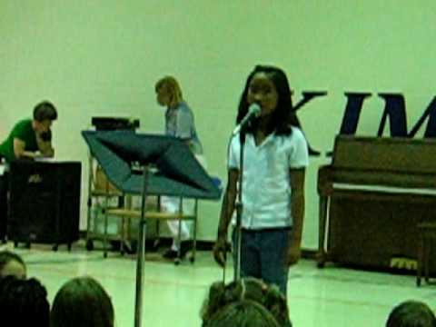 Raquel Singing at Kimberlin Academy - YouTube