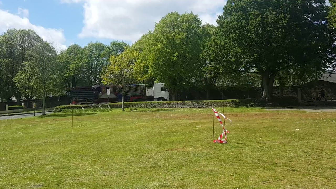 George deveys waltzer arriving on Bodmin fairground 2019 - YouTube