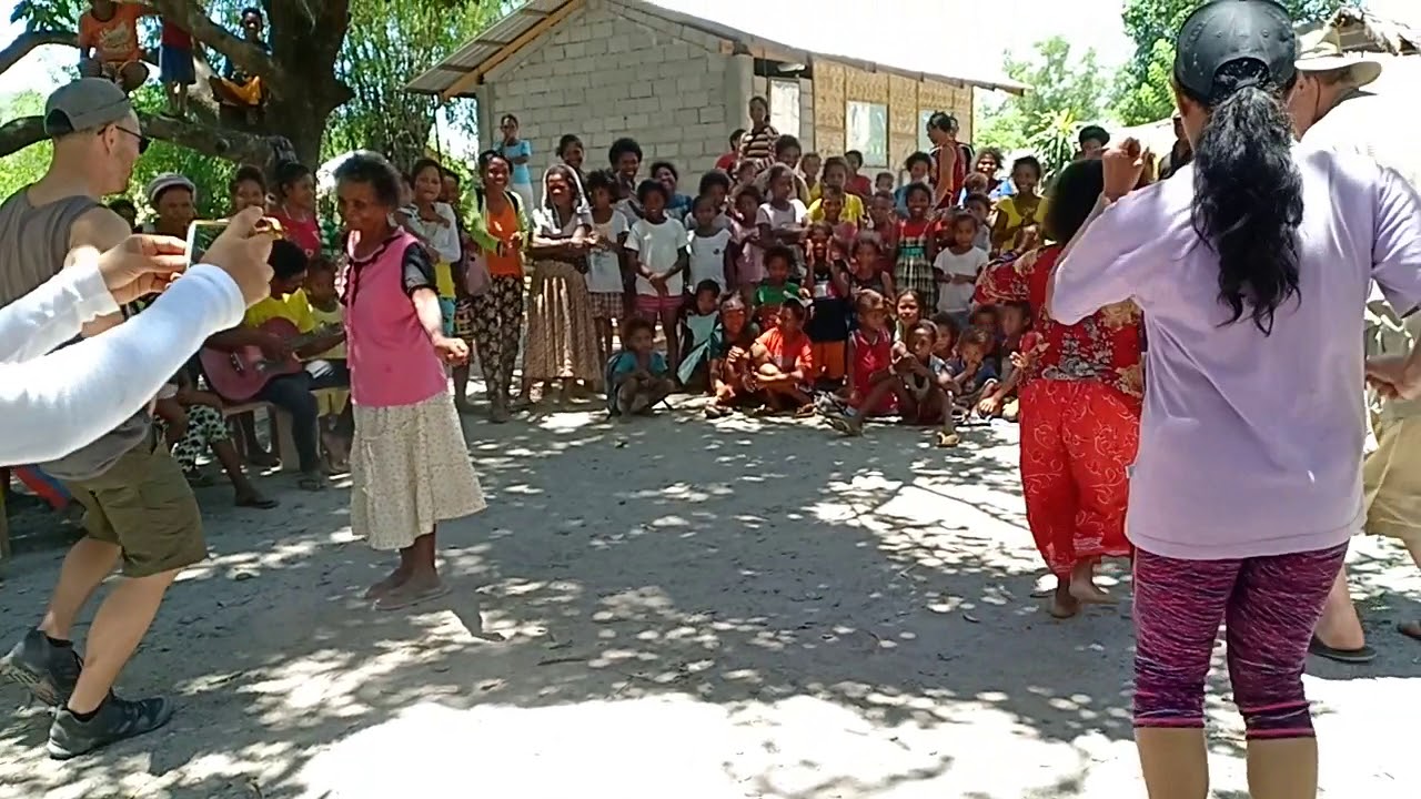 Learn How to Dance an Aeta Dance (Filipino Tribal Dance) - YouTube