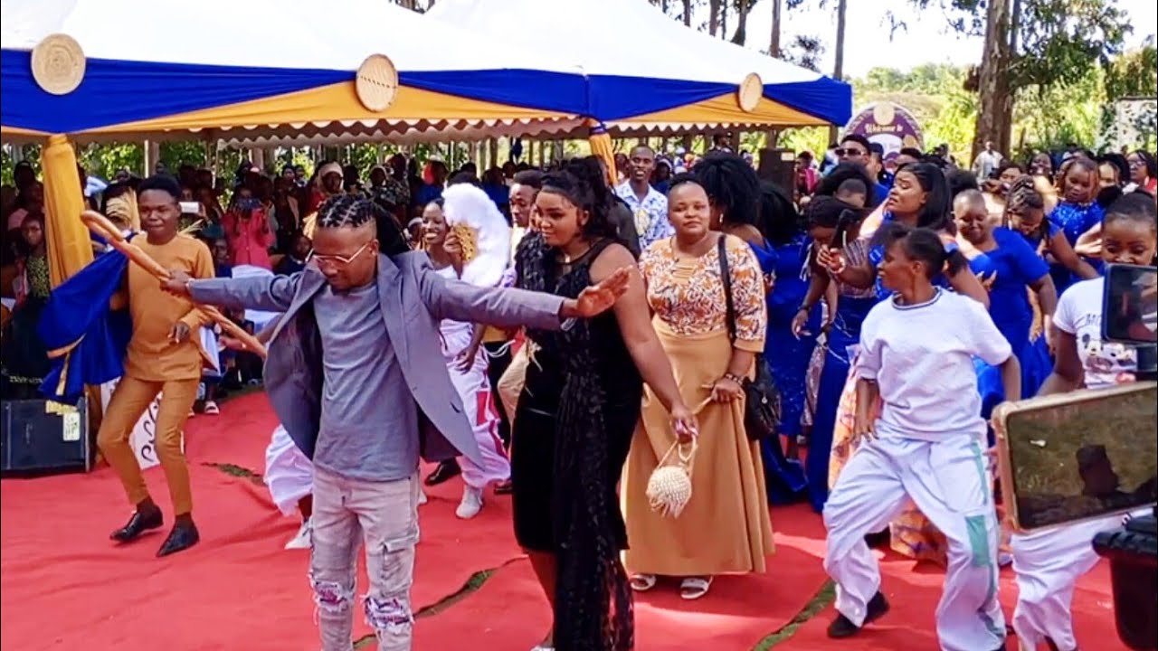 MASEKETE ASIMAMISHA MAMA AFRICA & STEVE'S TRADITIONAL DOWRY PAYMENT ...