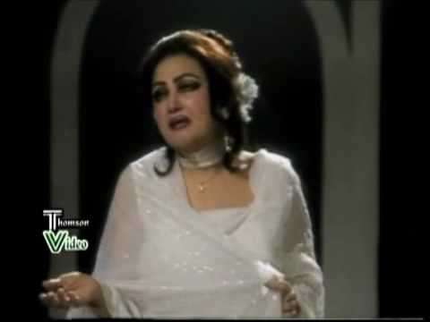Noor Jahan Live   Raat Pehli Hai Tere Surmai Aanchal Ki Tarha   Ptv Live   YouTube