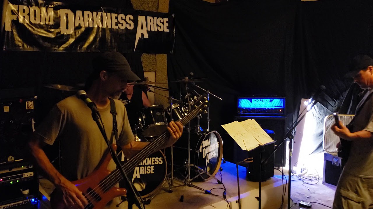 Dead lifeless stare 8-8-19 - YouTube