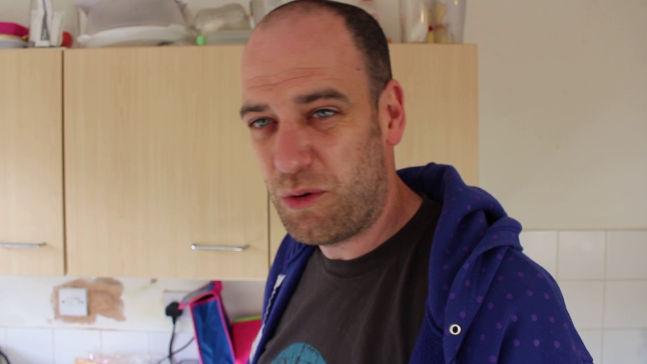 'Aids Burger' - Reviewing a Rustler cheeseburger. - YouTube