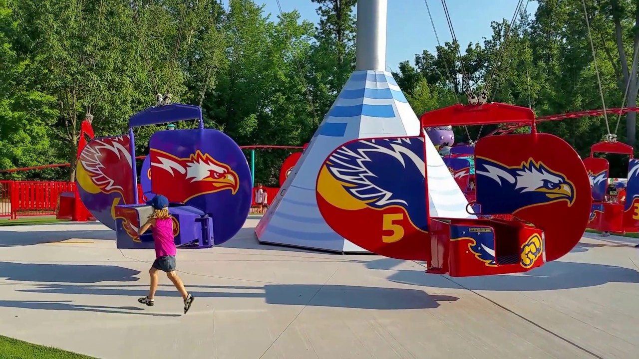 Canada's Wonderland, Flying Eagles Ride - YouTube