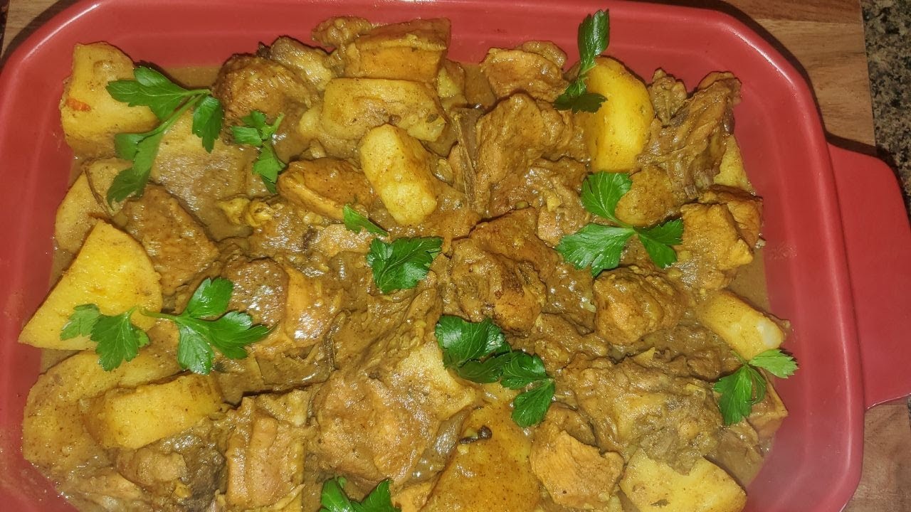 Guyanese chicken curry with potatoes. Cooking show. Yummy food. - YouTube