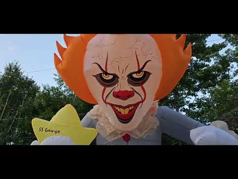 Spirit Halloween 12FT PENNYWISE INFLATABLE REVIEW!!!! - YouTube