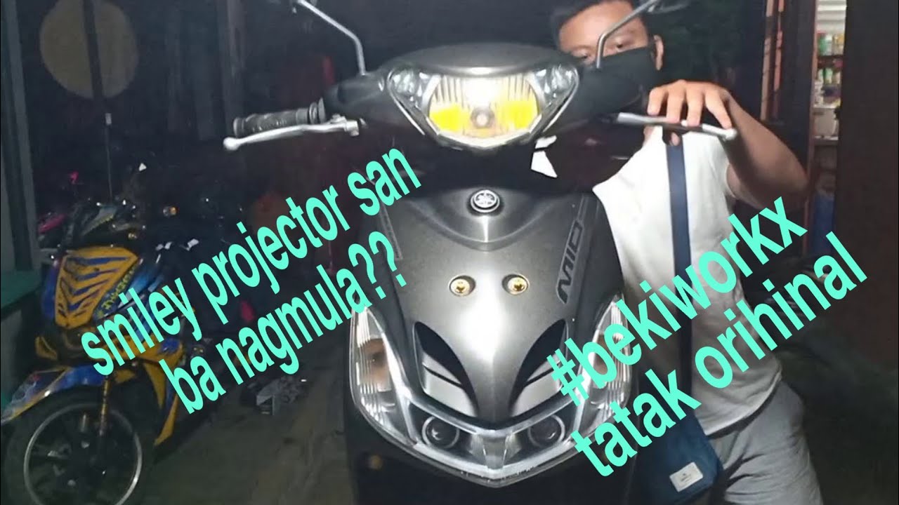 MIO SOULTY SMILEY PROJECTOR (demo) - YouTube