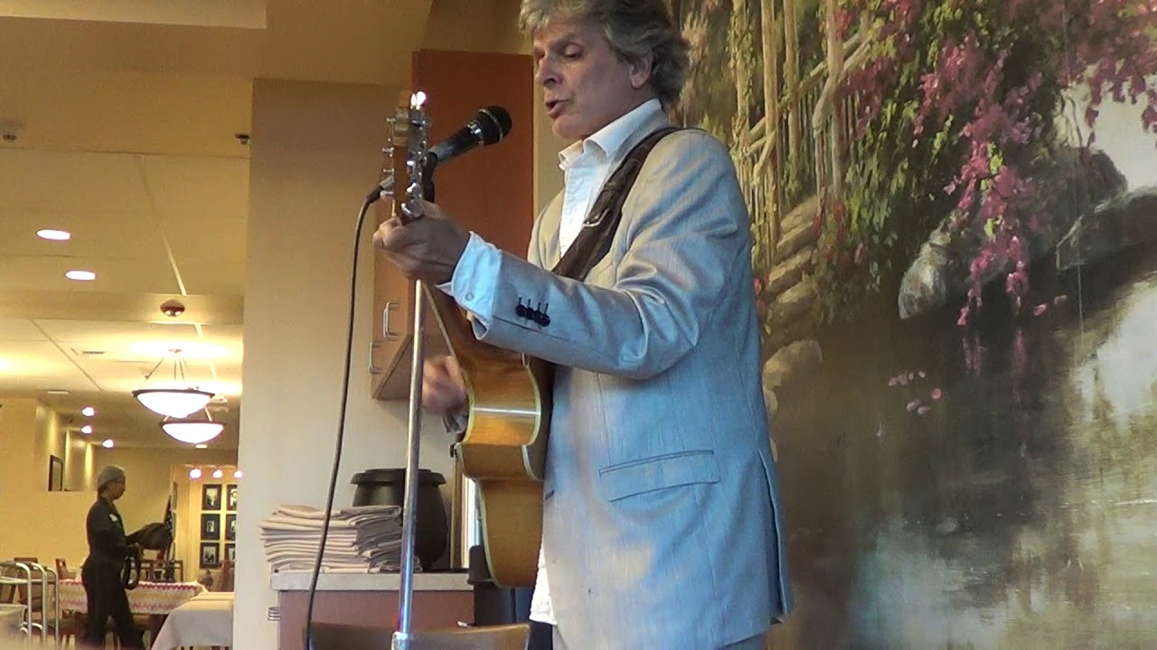 Joe Nania - "I Saw Mommy Kissing Santa Claus" - 12-1-2017 - YouTube