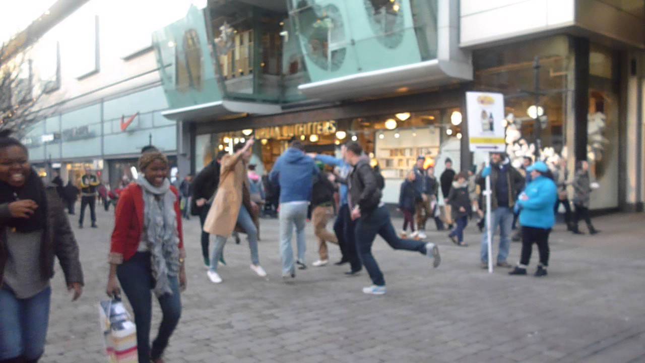 Dancing lads in Manchester - YouTube