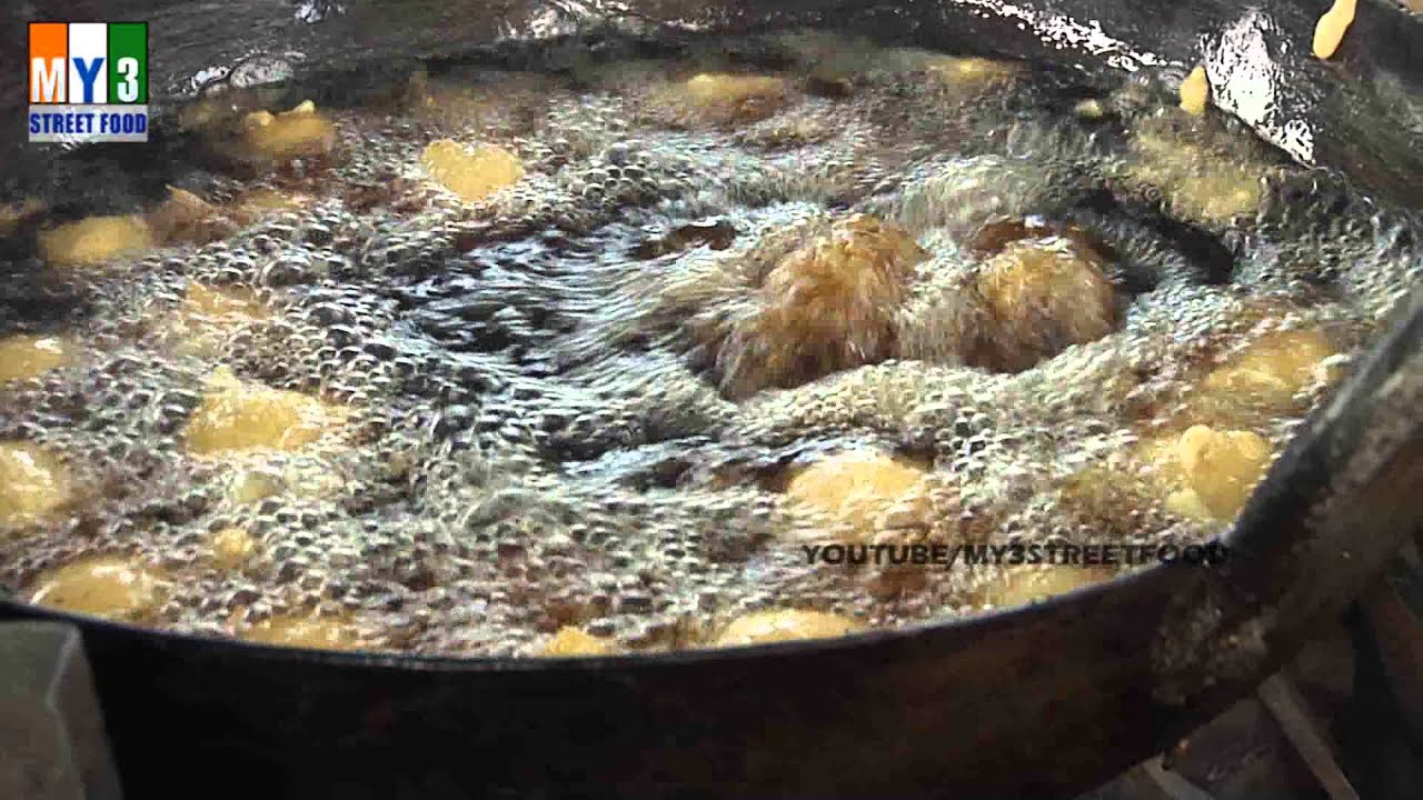 ALU BONDA - GOA STREET FOOD - STREET RECIPES street food - YouTube