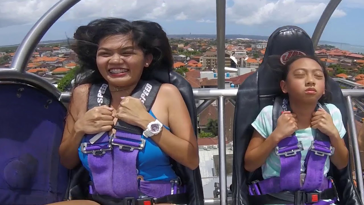 Girl passes out on a giant slingshot in Bali - YouTube
