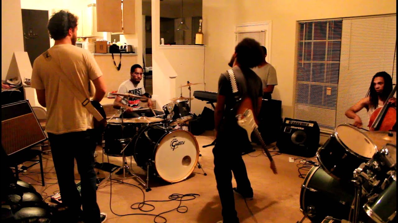 The Middle Men Works On New Song [REHEARSAL] - YouTube