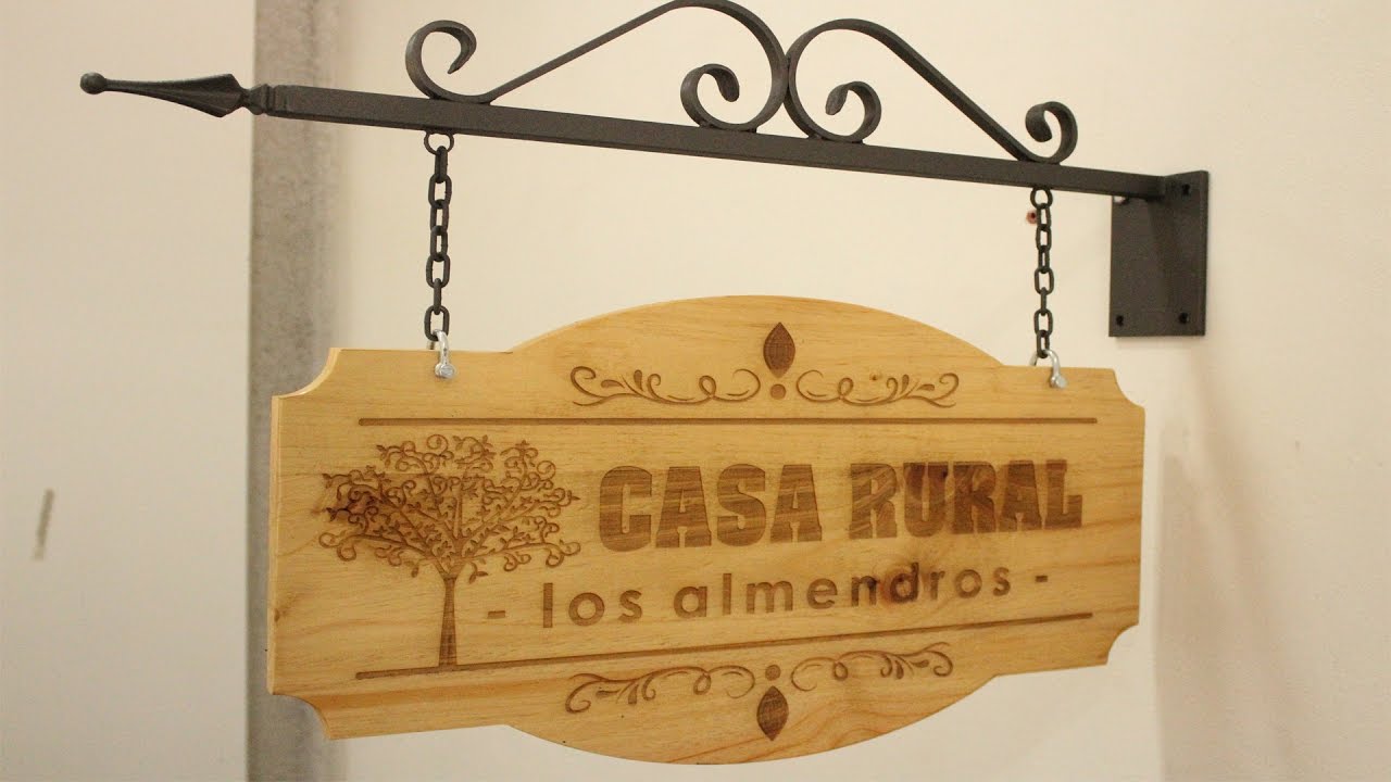 Cómo se hace una banderola de madera - YouTube