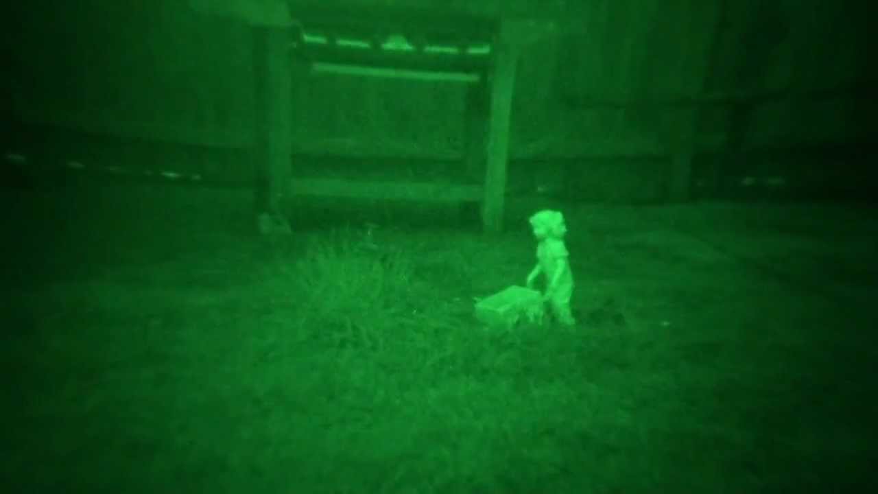 Effect of Lens aperture on the P8079HP NV tube - YouTube