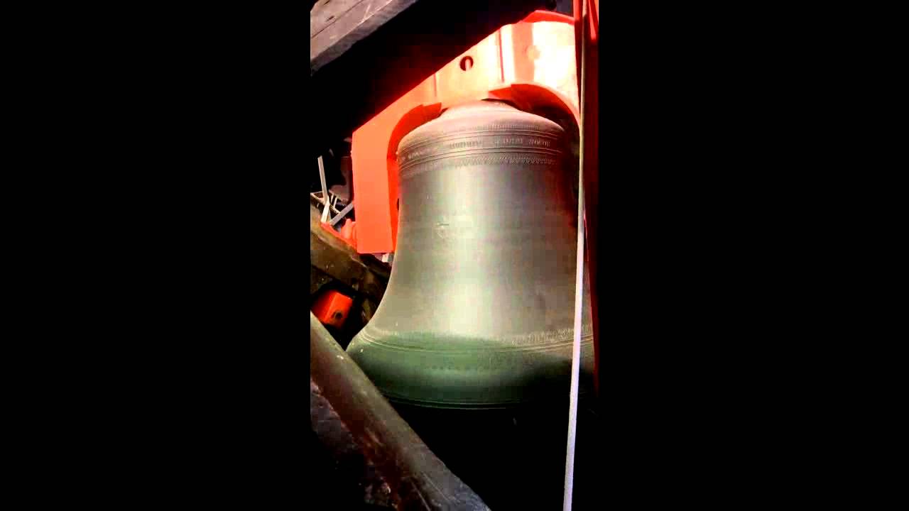 Great Peter ringing, York Minster - YouTube