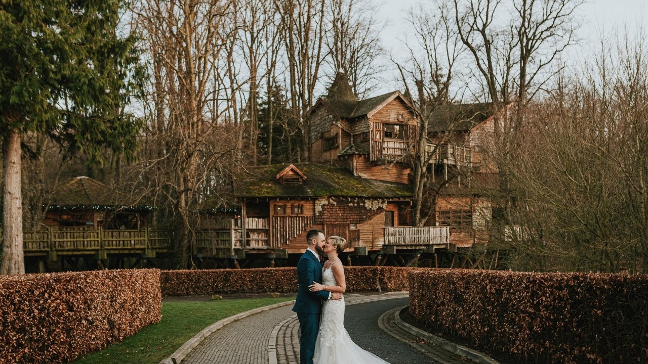 Treehouse Wedding | Winter Wedding Videography | Kirsty & Rinaldi's ...