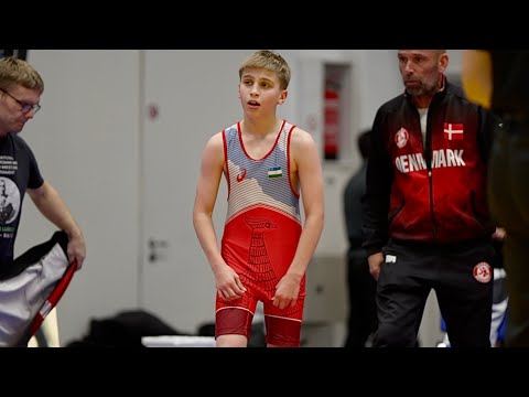 U15 Jasin Amerkhanov (DEN) vs Artem Savchuk (UKR) 38kg. Greco-roman boys youth wrestling tournament.