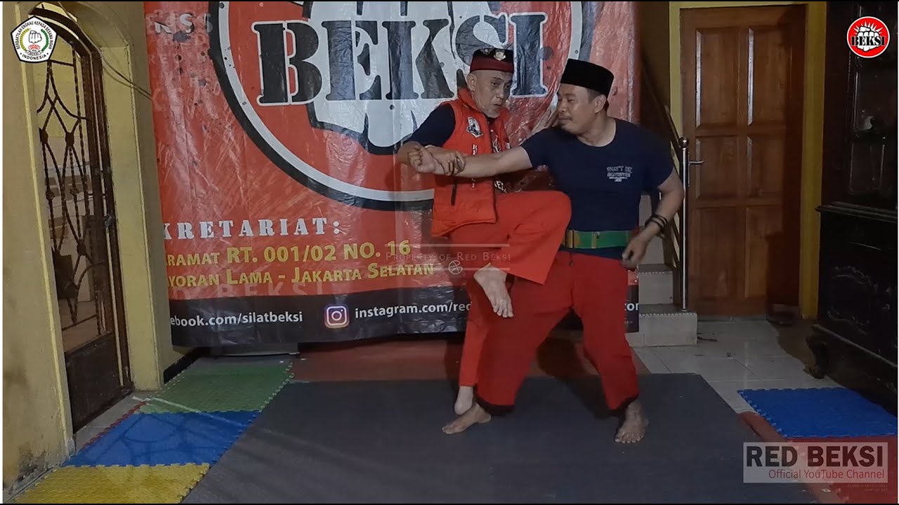 Bukan cuman tangan aje yang FULL POWER tapi Tehnik Gerakan kaki ala Red ...