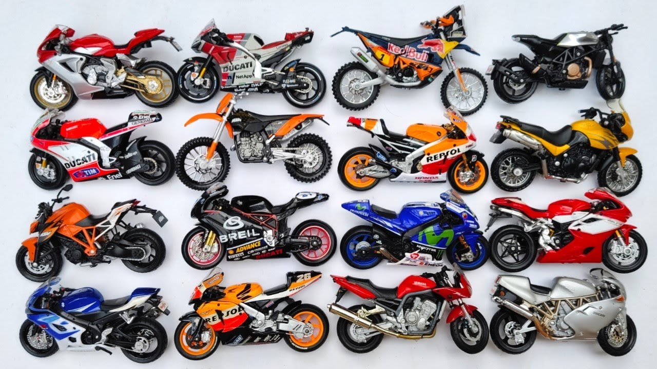 Best Collection Model Motorcycles 1:18 Scale on the Floor - YouTube