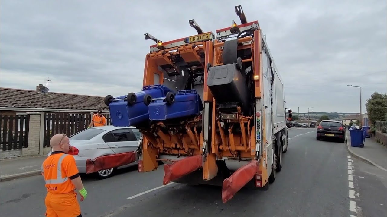 Suez Mercedes Econic Bin lorry on Mixed Recycling, UTG - YouTube