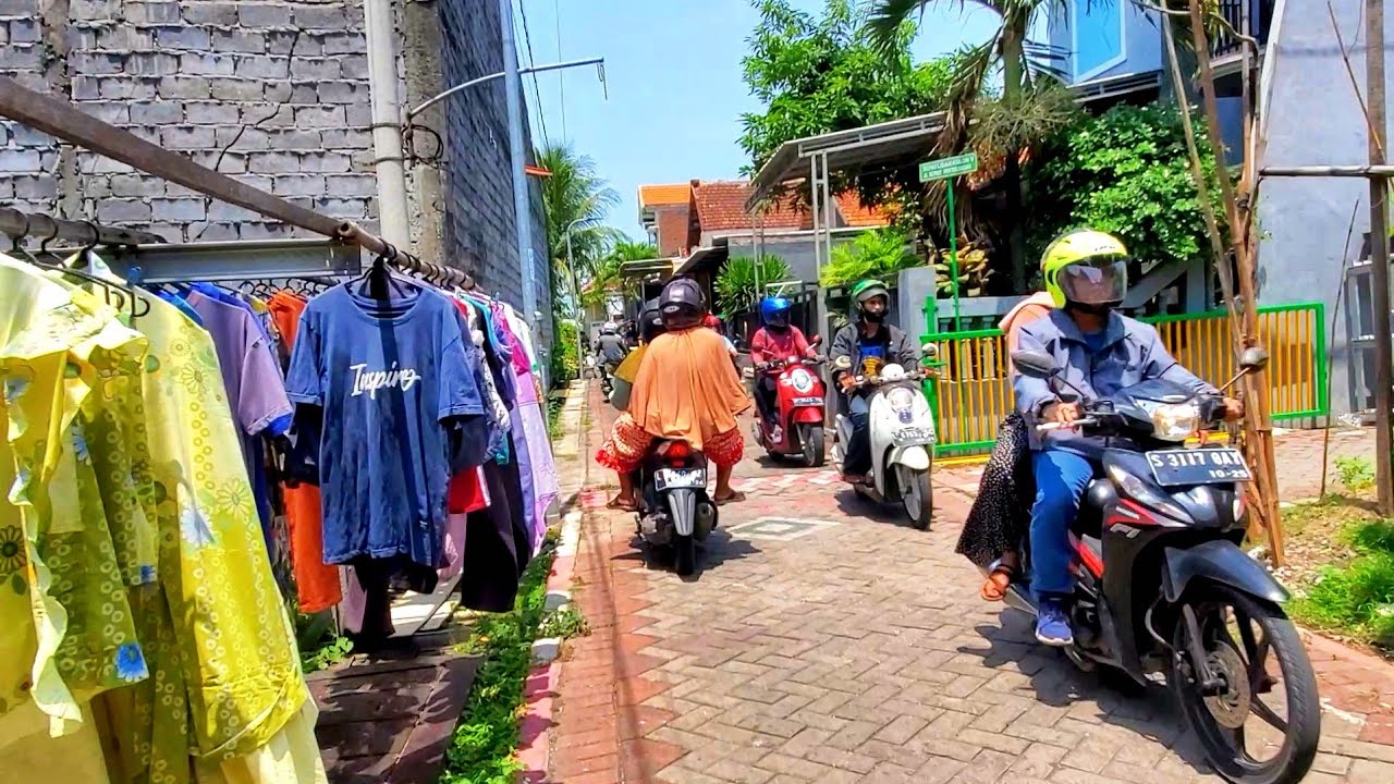 MASUK GANG SEMPIT SURABAYA INDONESIA TERNYATA PADAT DAN RAME SEKALI ...