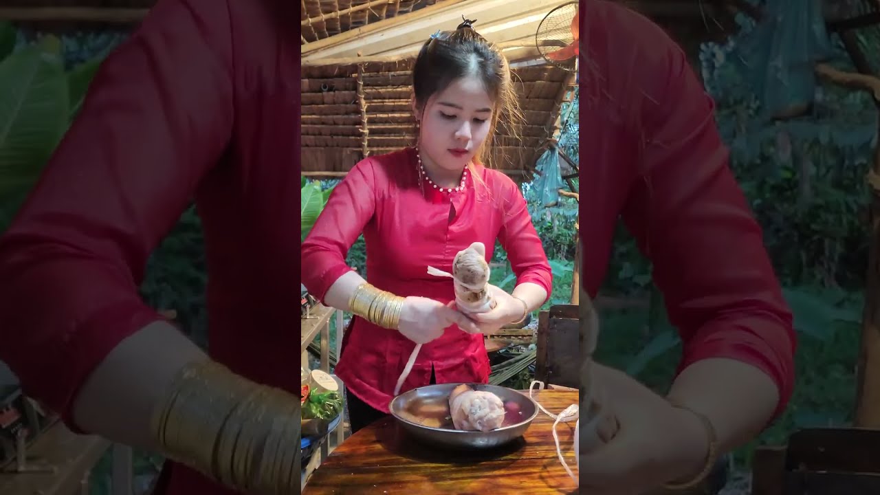 Instructions on how to make delicious and spicy pig's ear rolls | Linda ...