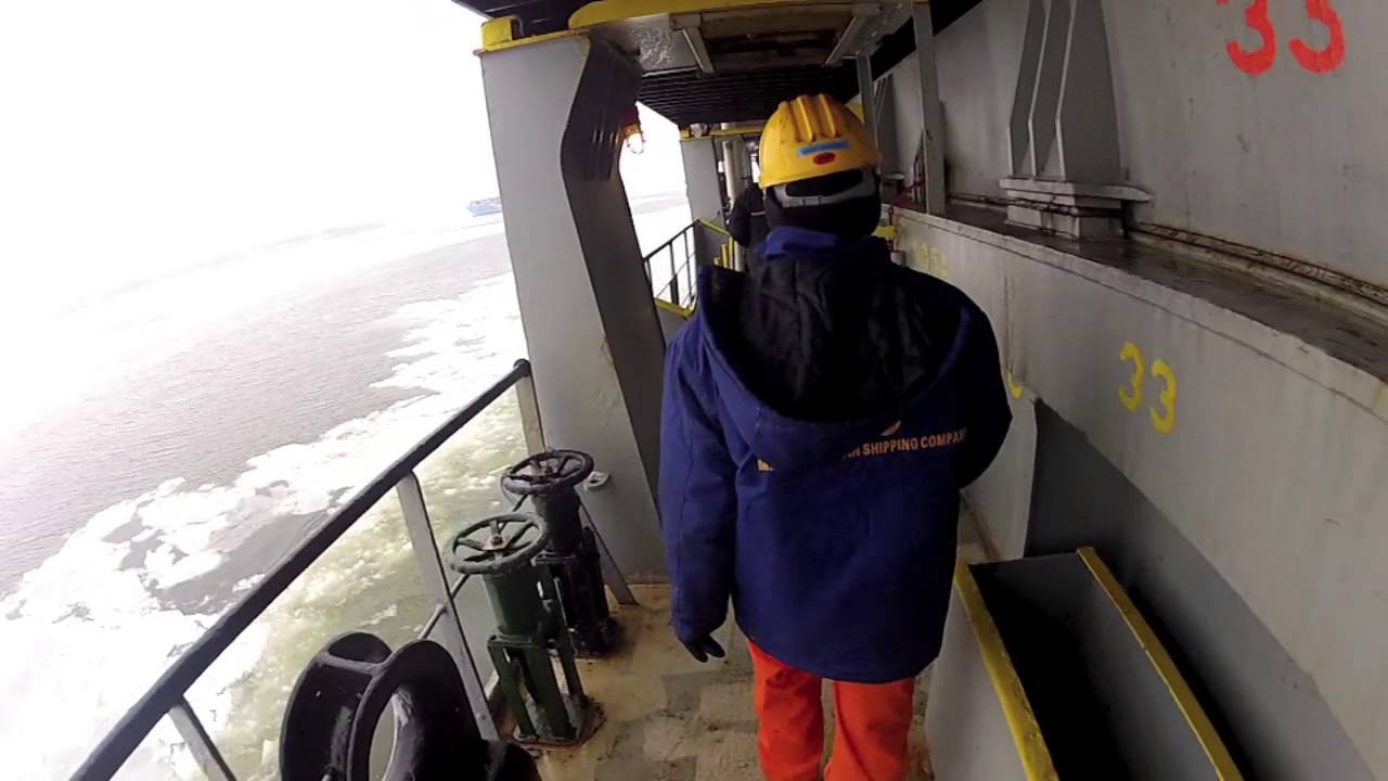 Changement de pilote - MSC MARIA PIA - Pilot change - YouTube