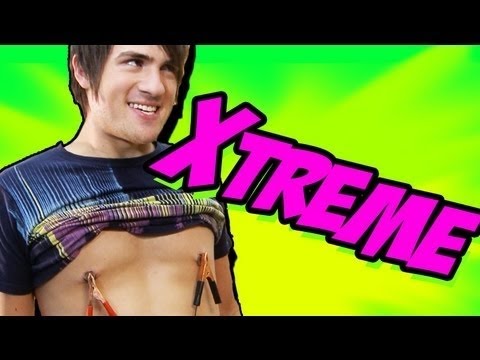 Smosh: 終極熬夜驚魂記! XTREME SLEEPOVER!【中文字幕】 - YouTube