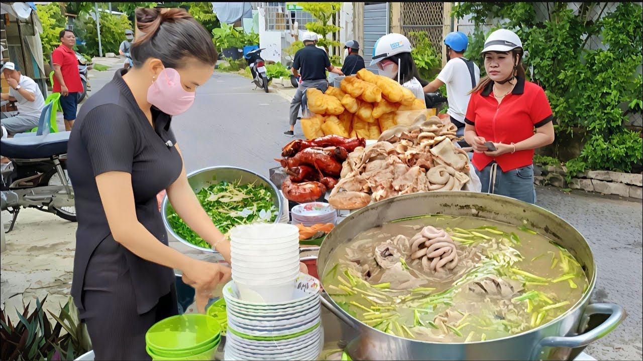 22k khám phá cháo lòng hẻm "gây nghiện" - YouTube