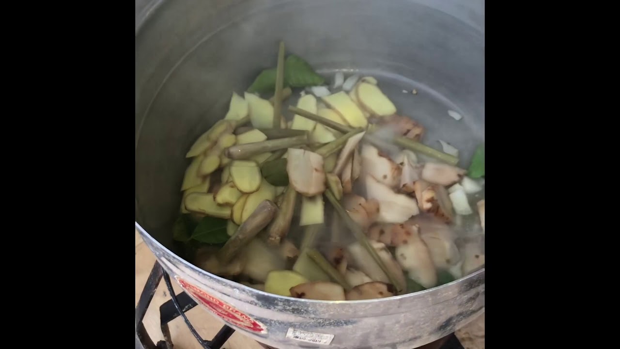How to make duck Hmong style nkai os - YouTube