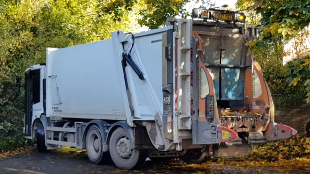 2017 Faun Evopress Collecting Garden Waste In Wiltshire! - YouTube