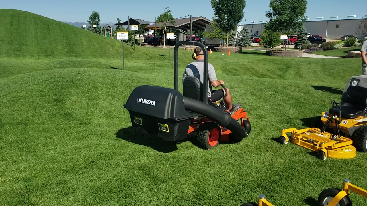 Walker mower vs mid deck on scalping - YouTube