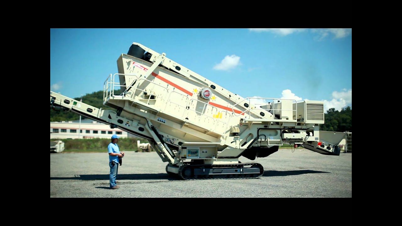 ST620 Track Screening Plant - YouTube