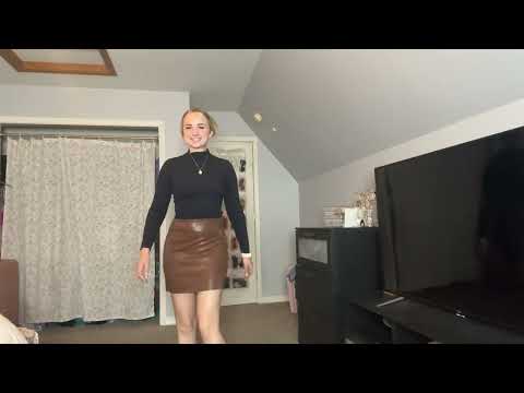 VividMosaic Faux Leather Mini Skirt Review (High Waisted & Stretchy) 2025