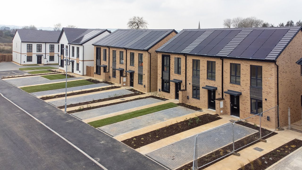Cotswold’s first modular affordable housing development unveiled - YouTube