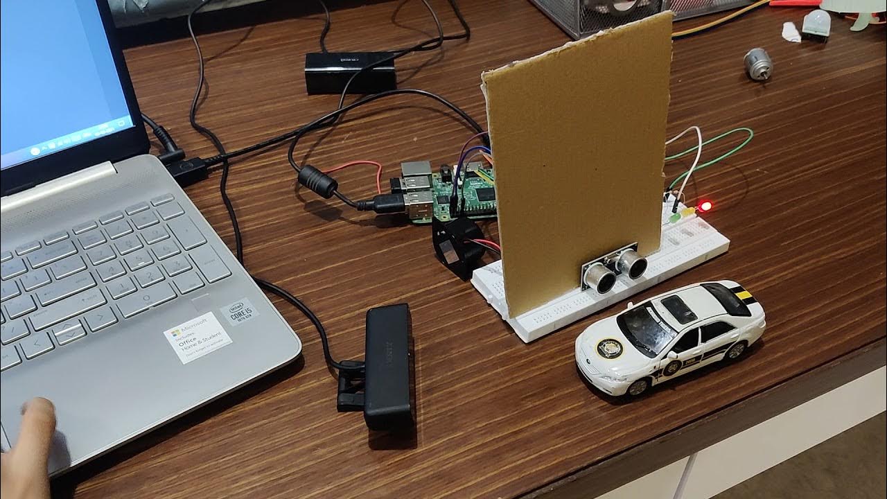 Smart Traffic Light System | Raspberry Pi - YouTube