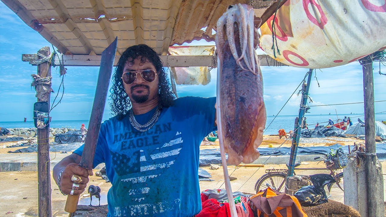 Cuttlefish And Squid Fish Cutting Skills | How To Clean Cuttlefish And ...