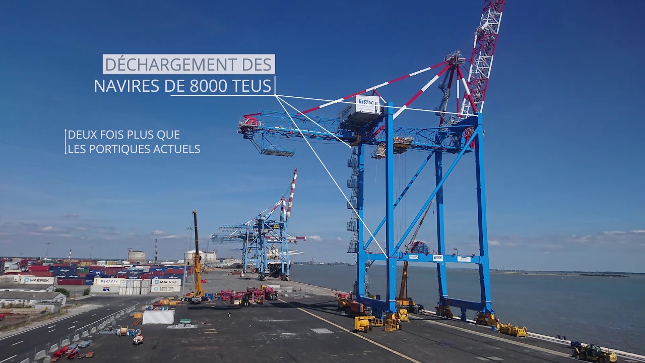 New STS Gantry Crane in Montoir - YouTube